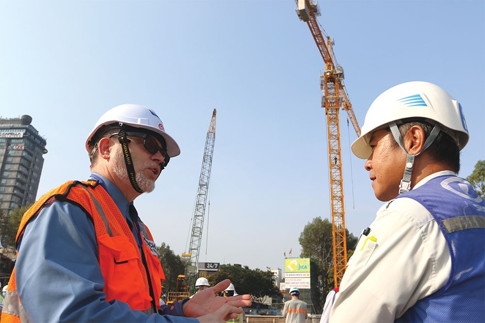 Application for a work permit for a foreign contractor's employee ...